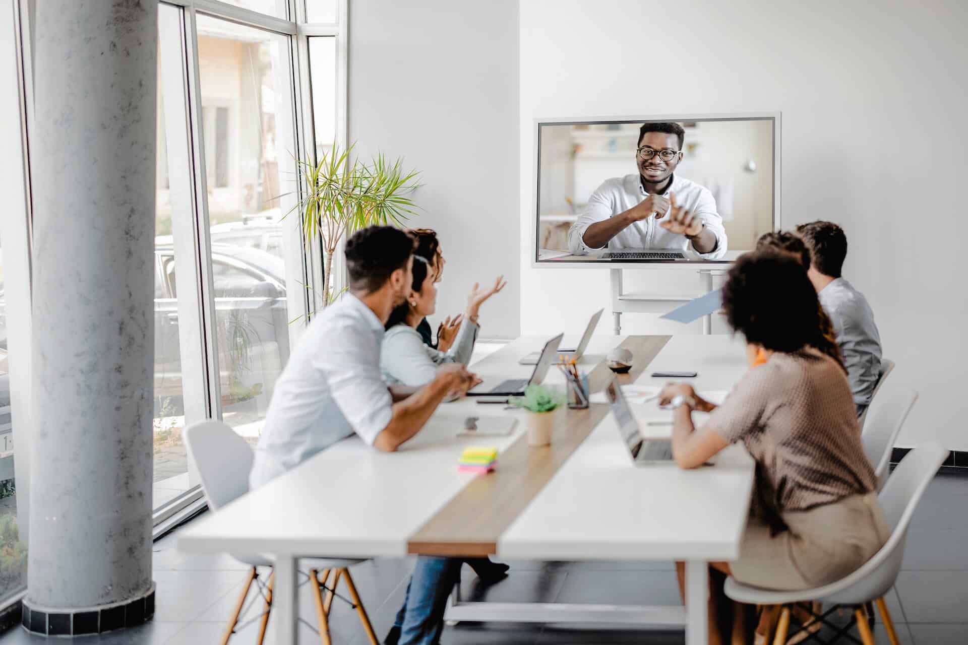 4-Day Work Week: Relevance In Hybrid Era - Office Space