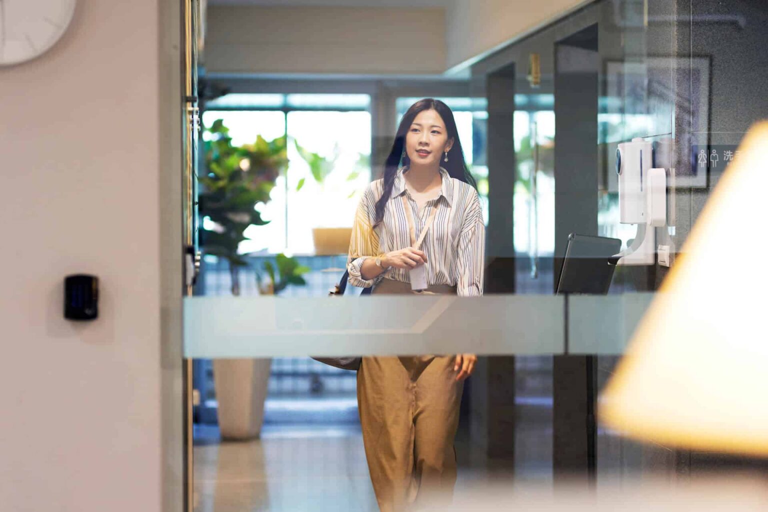 AI In The Workplace: 12 Ways Workplace AI Can Improve The Office