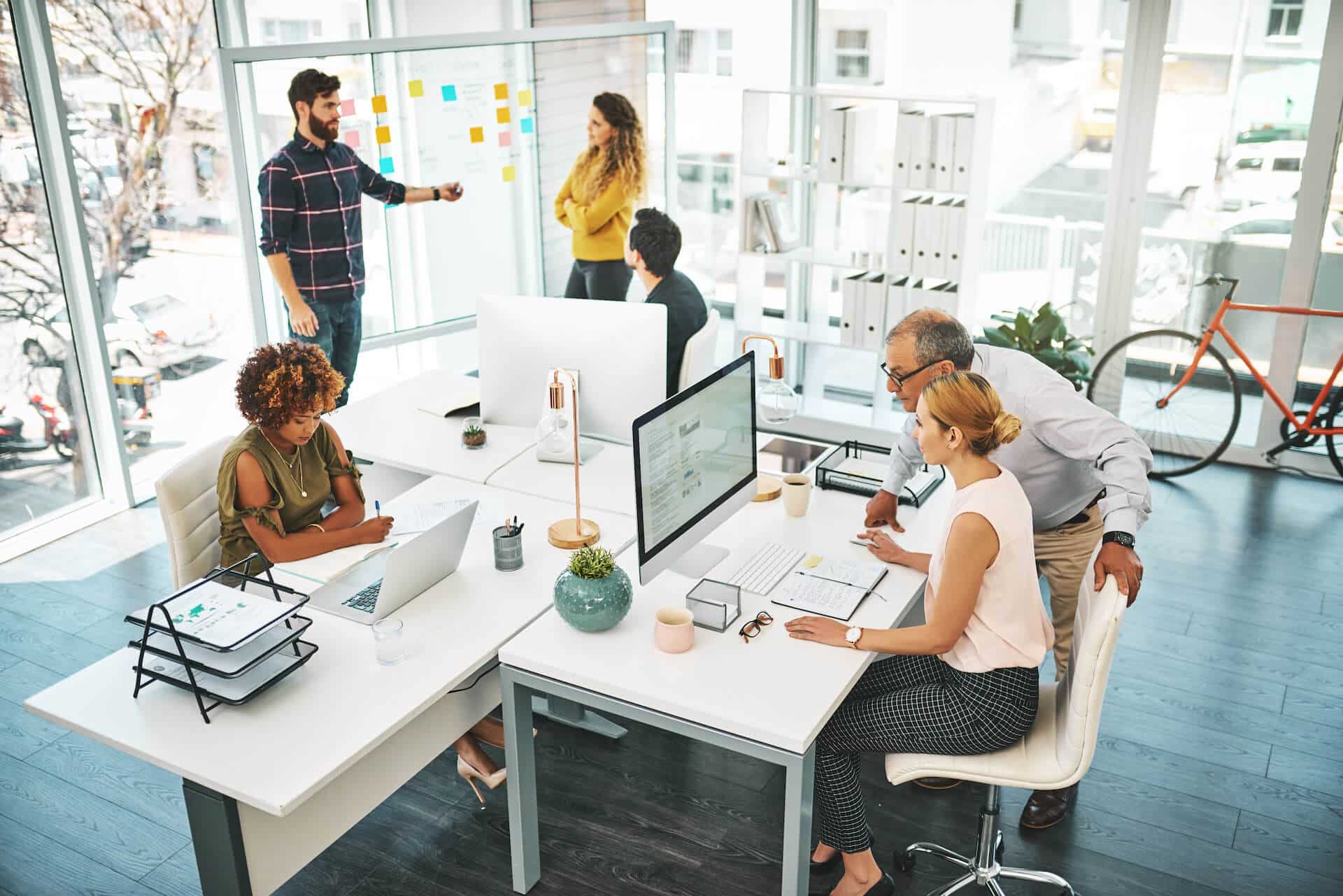 Workplace data analytics and workforce analytics: optimizing the office ...